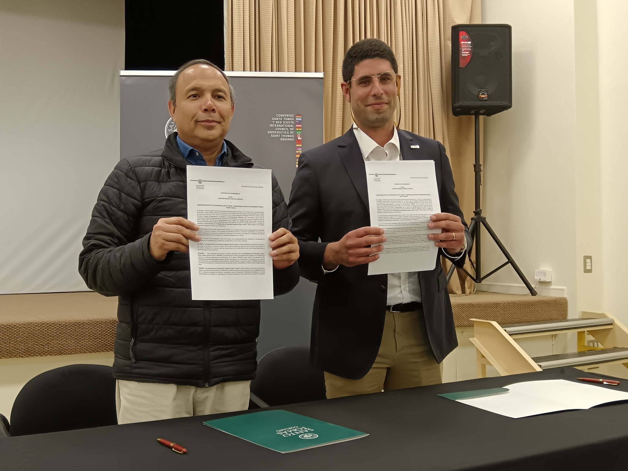 Santo Tomás Copiapó y Servicios Mineros Mintral Limitada firman ...